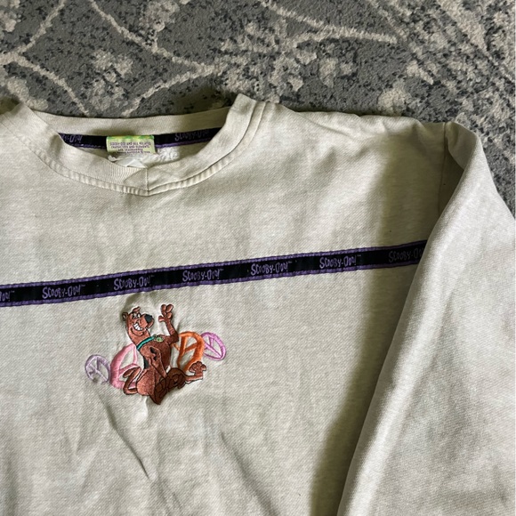 Cartoon Network | Sweaters | Cartoon Network Scooby Doo Sweatshirt ...